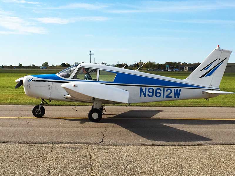 AV8 Flight School Cherokee 140 | Eden Prairie MN